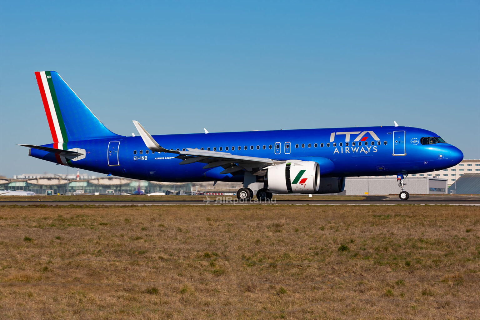 Az ITA Airways A320neo gépével utazik Budapestre Ferenc pápa